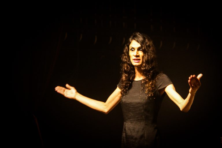 Entrevista com Renata Carvalho « eRevista Performatus